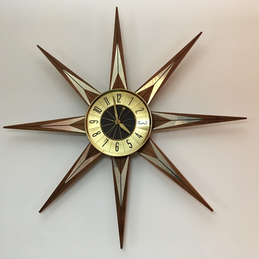 The Mid-Century Clock: What Every Mid-Century Modern Enthusiast Should ...